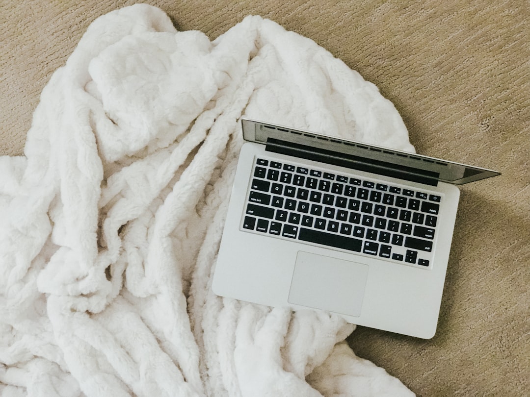 Can a Laptop Survive Cold Weather? Essential Tips - Lifesavegear